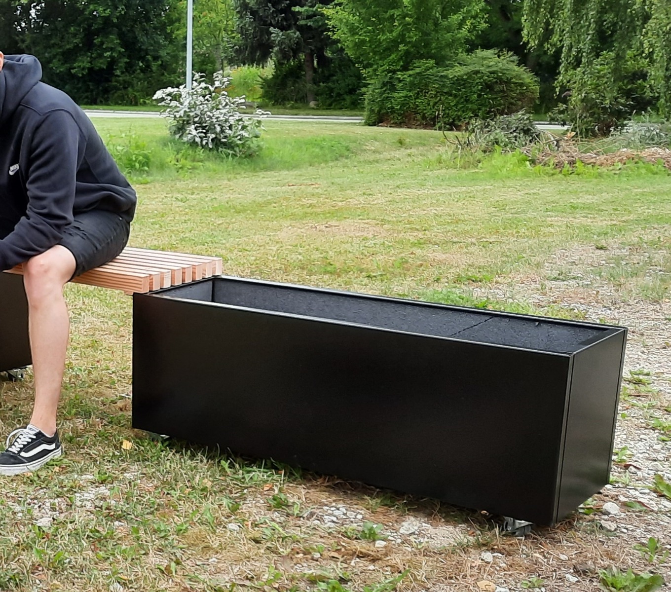 Sorte Plantekasser | Moderne plantekasser i kraftig kvalitet